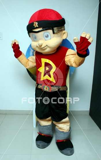 Mighty Raju Rio Calling