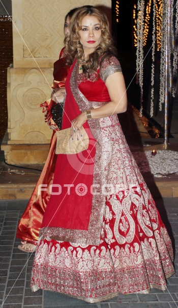 Avanti Birla Wedding Vision In White A Royal Evening In Paris: