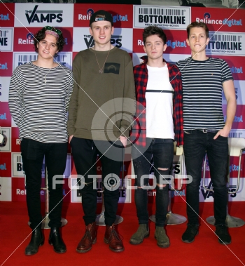 Fotocorp : Bradley Simpson, Tristan Evans, Connor Ball,James McVey ...